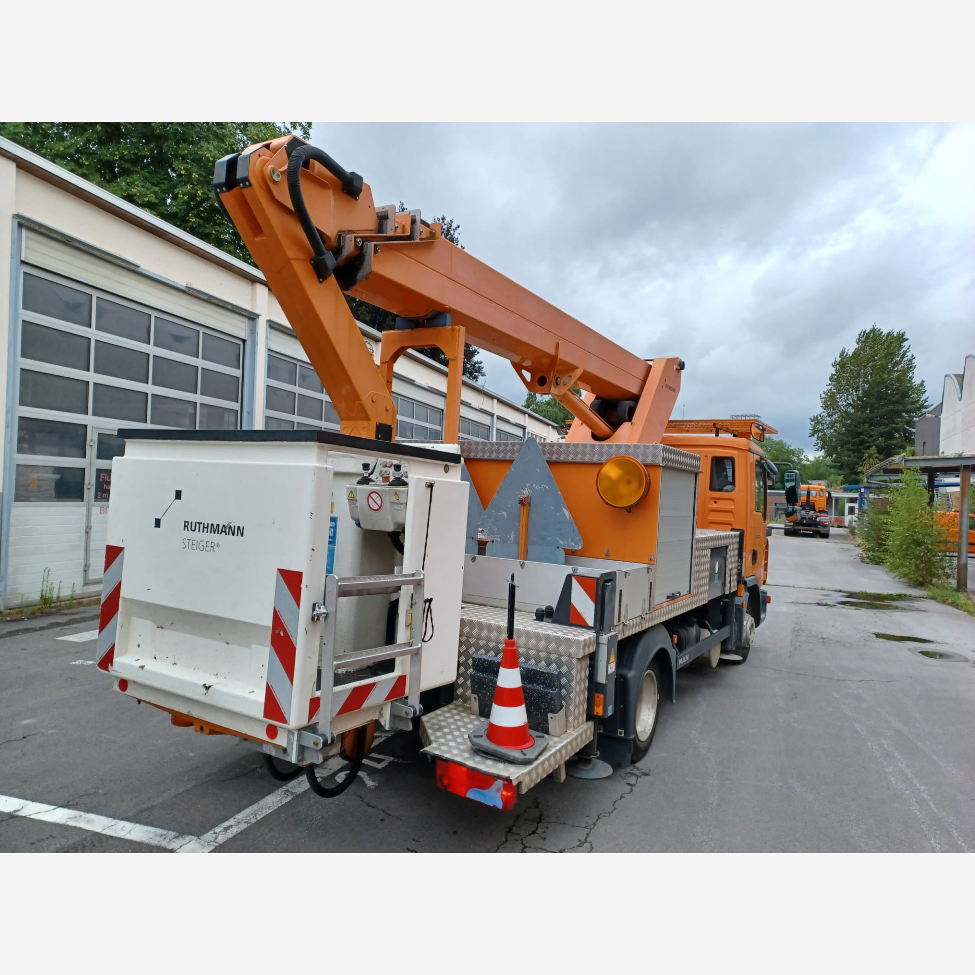 Ruthmann Hubsteiger T220