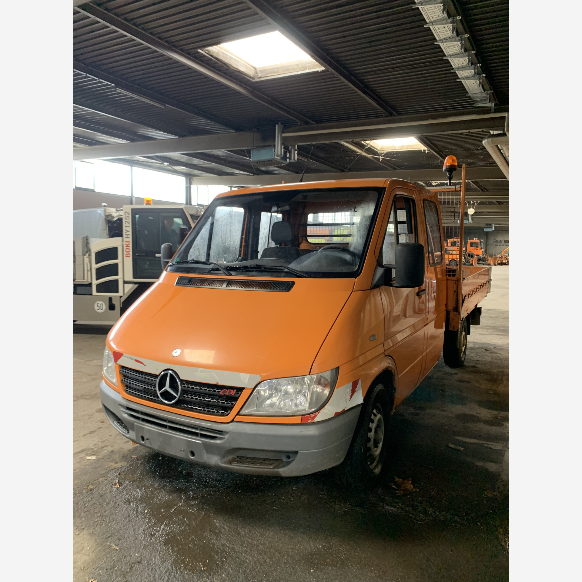 Mercedes Benz Sprinter mit Pritsche