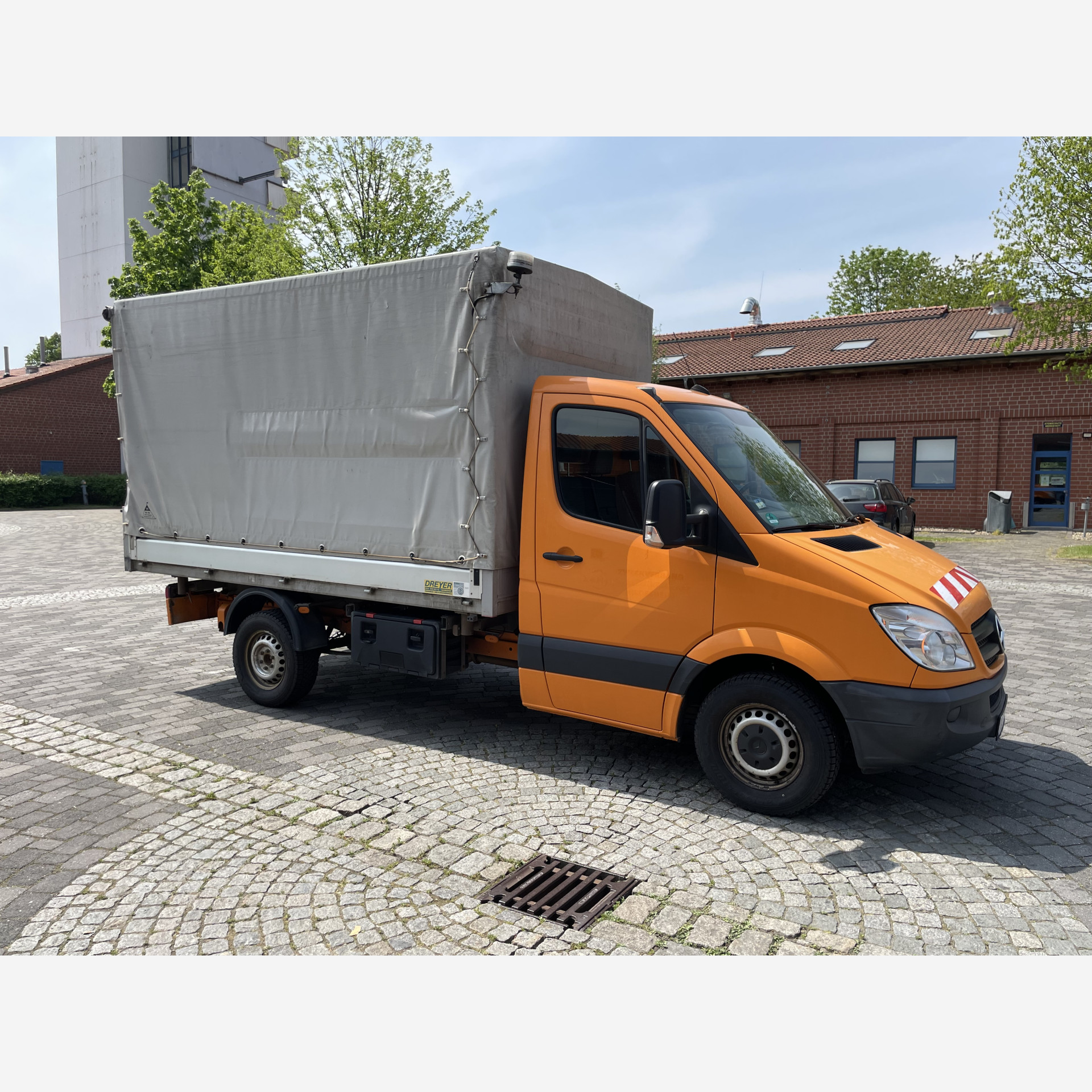 MB- Sprinter 906 / 3 Seiten Kipper Plane und Spiegel