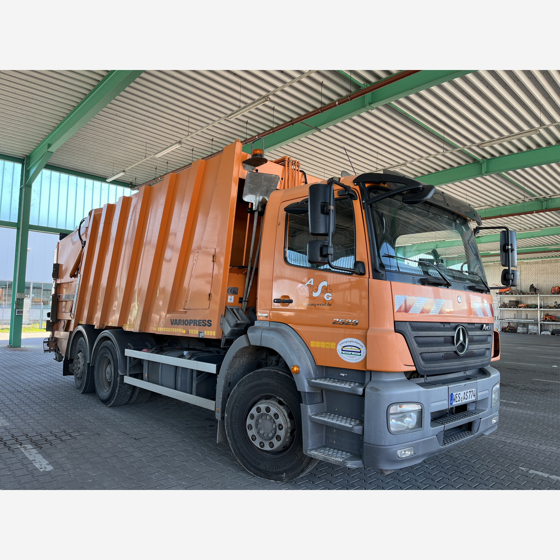 Müllwagen MB Axor Faun Variopress 522