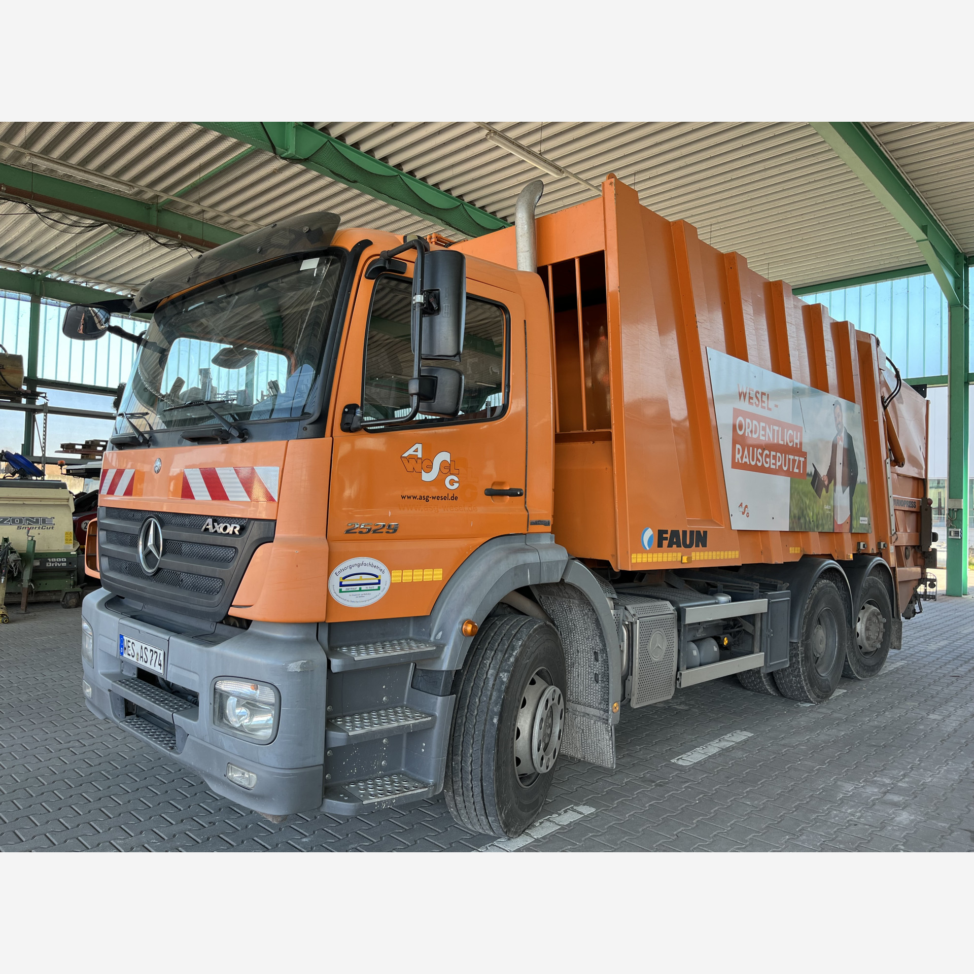 Müllwagen MB Axor Faun Variopress 522
